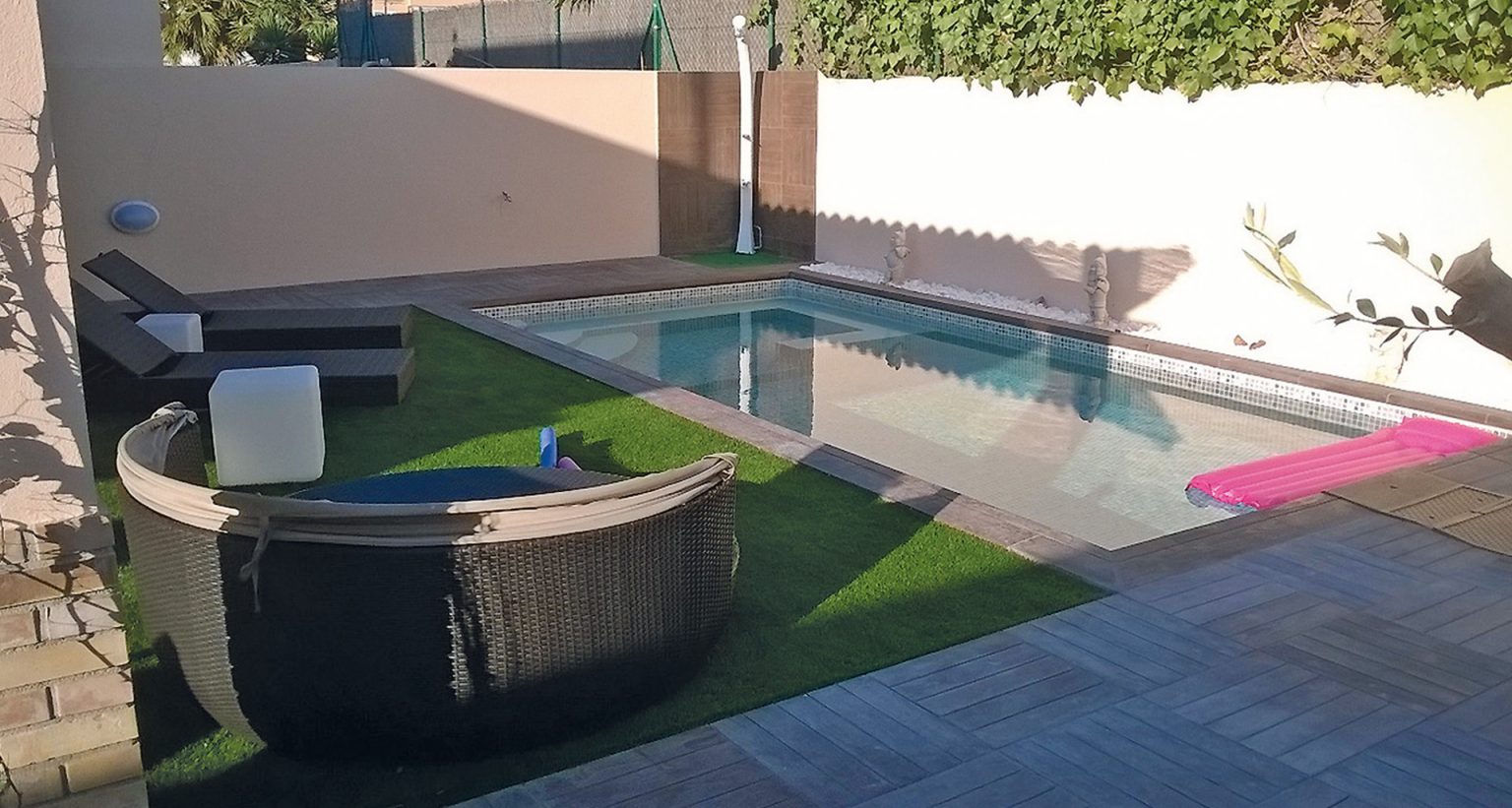 L'installation du liner de piscine ? | Piscines Desjoyaux